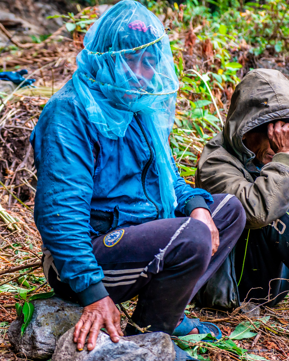 Mad Honey Hunters of Nepal - Photo Feature & Documentary - Nepal 8th Wonder