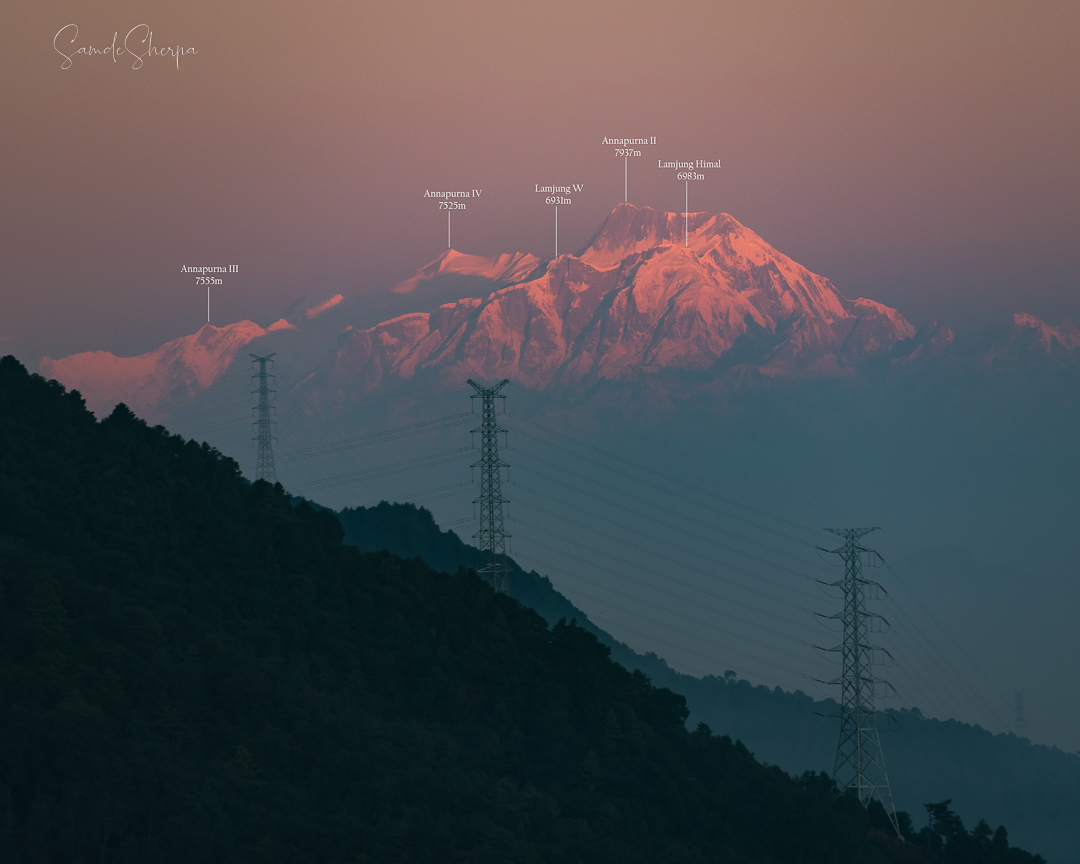 Mount Everest, Annapurna Range, Manaslu Range & Ganesh Himal seen from ...