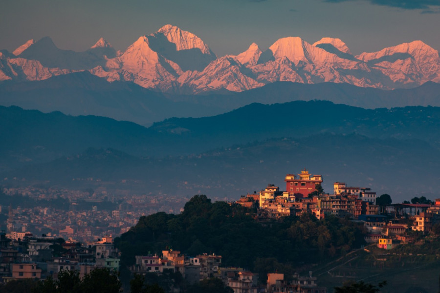 Mount Everest, Annapurna Range, Manaslu Range & Ganesh Himal seen from ...